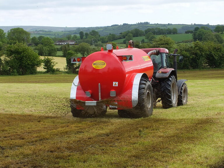 Using LESS is a more efficient way to spread slurry - Agriland.ie