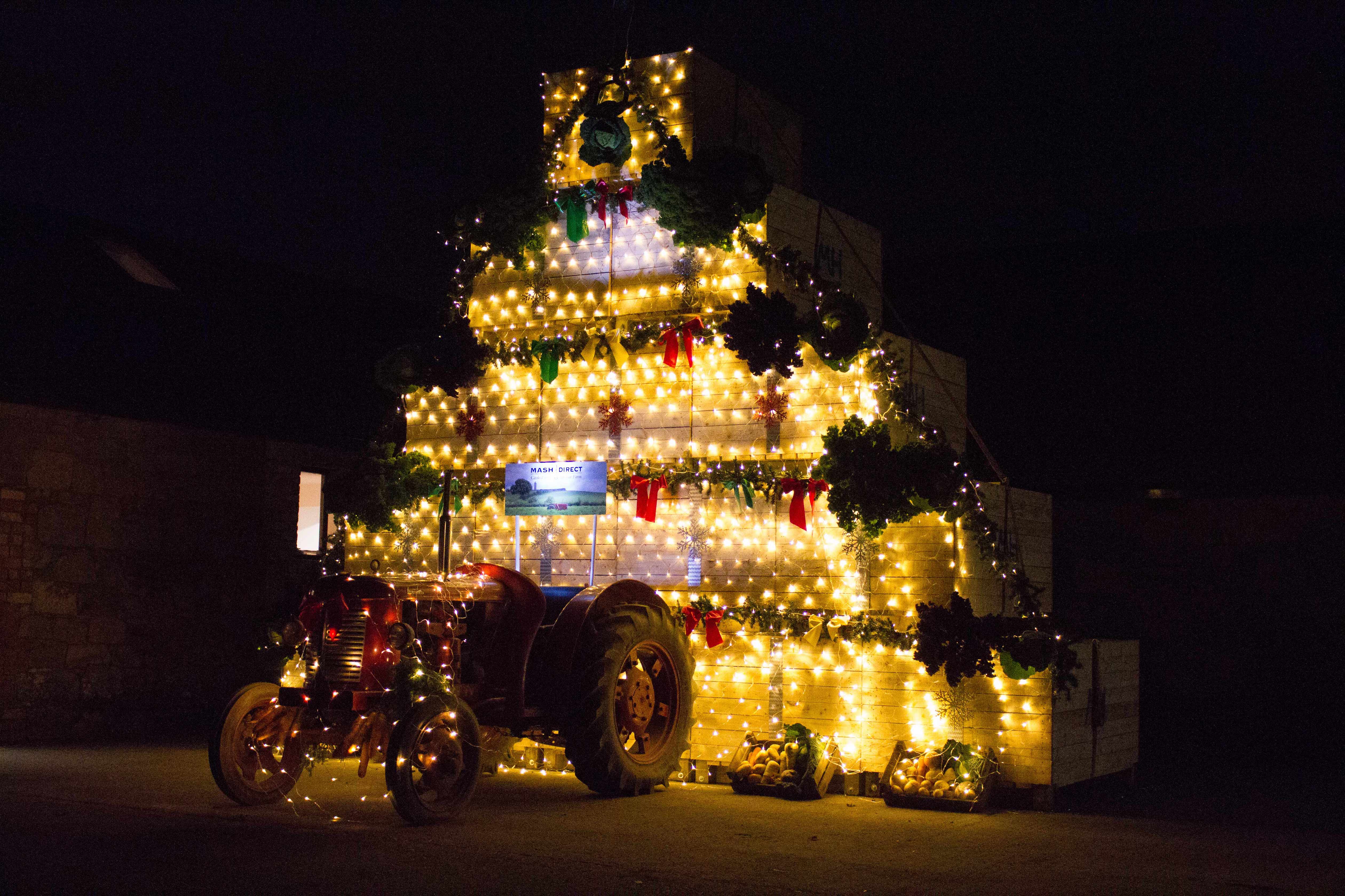 A Christmas tree with a difference to celebrate harvest 2016 - Agriland.ie