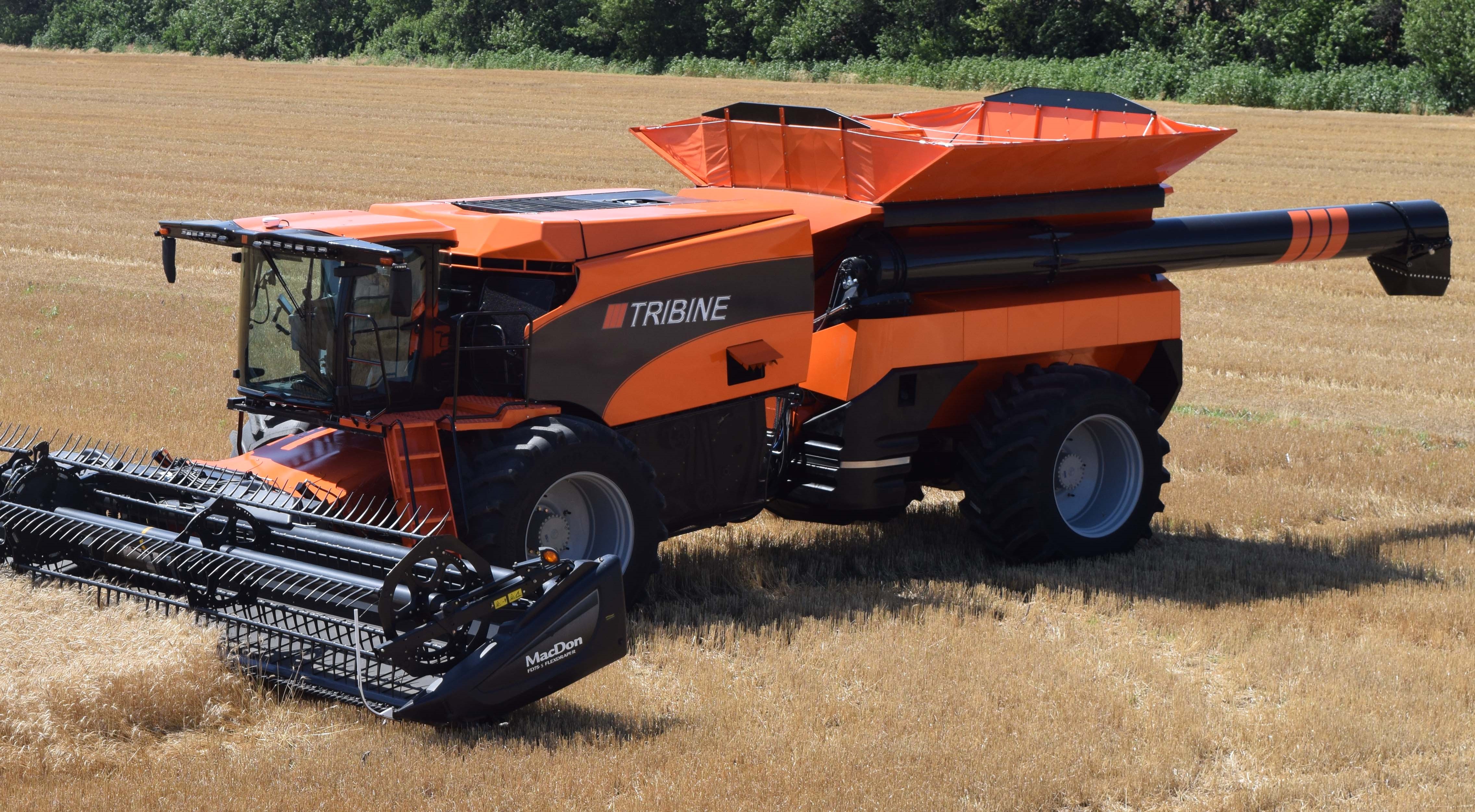 Video Revolutionary Articulated Combine Gets A Boost To 650hp 