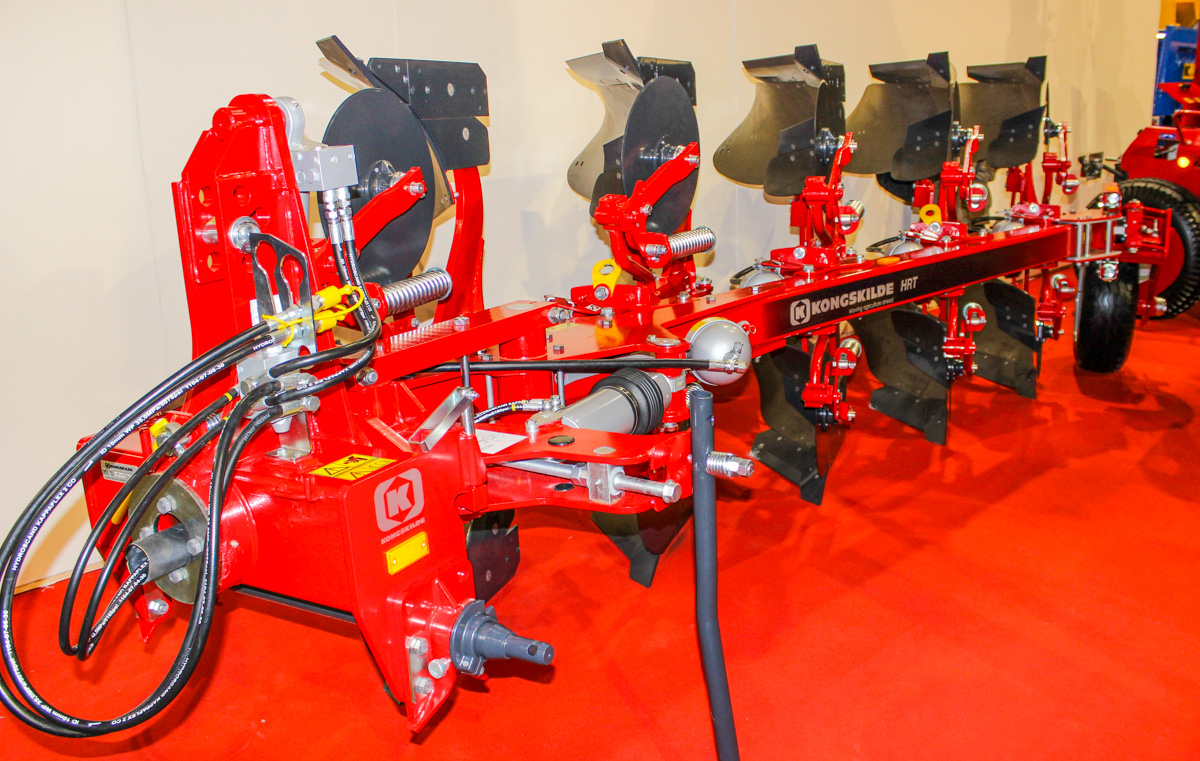 A closer look at Kongskilde, as it enters the New Holland stable ...