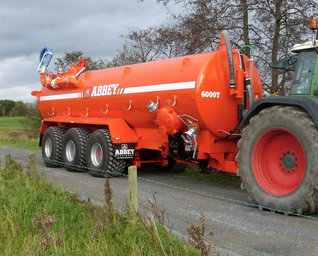 '6,000' new reasons to plumb for a tri-axle Abbey tanker - Agriland.ie