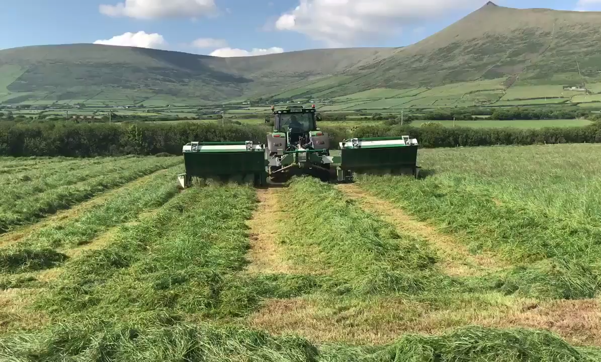 An Irish-built 'triple' mower...from the 'Kingdom' of Kerry? - Agriland.ie