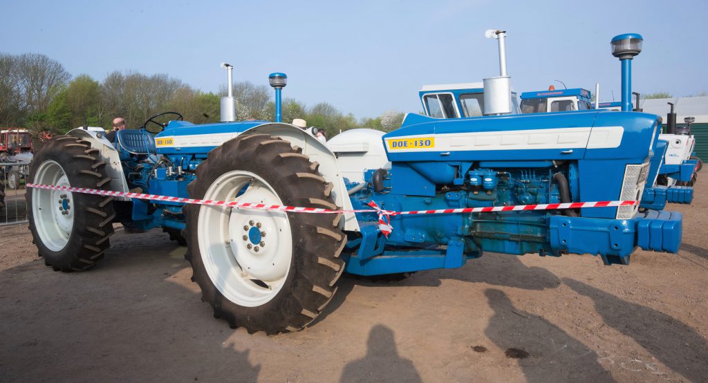 See the 'classic' tractor that fetched almost £70,000 at auction ...