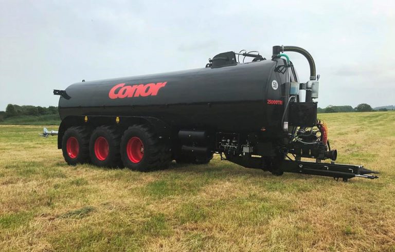 Check out this massive 5,500-gallon slurry tanker...in Clare - Agriland.ie