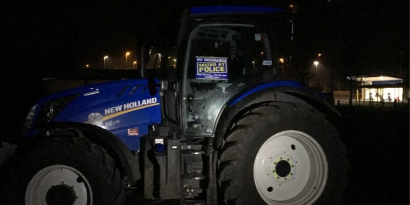 Police seize tractor...at drag race - Agriland.ie