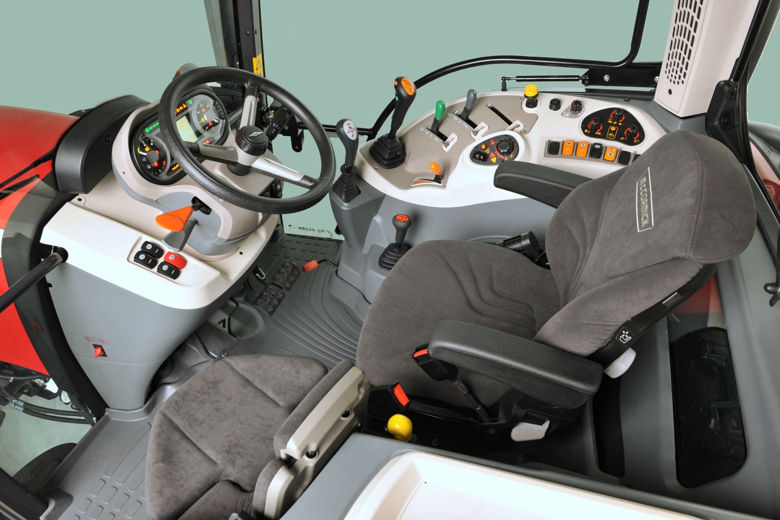 New 4-pot McCormick tractors switch engines - from Perkins to Deutz ...