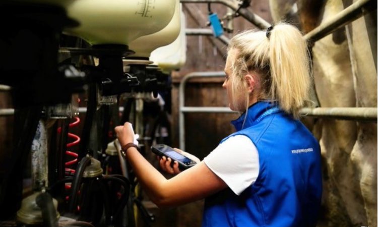 Progressive Genetics resumes manual milk recording 'under strict ...