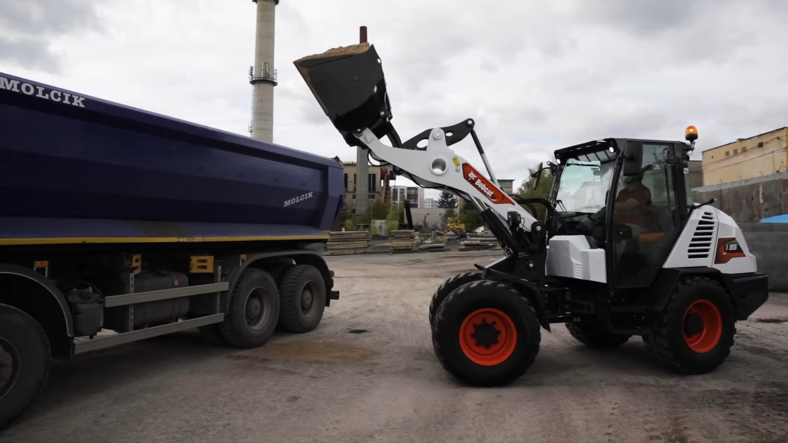 Bobcat compact wheel loader wins global design award - Agriland.ie