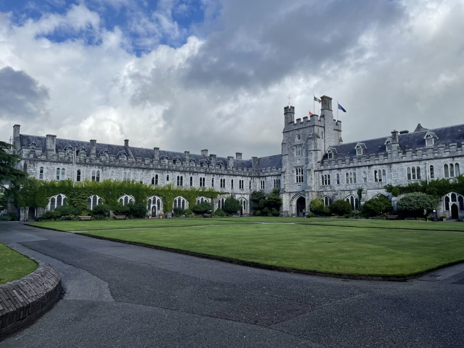 Co-op leaders complete ICOS UCC diploma in corporation direction