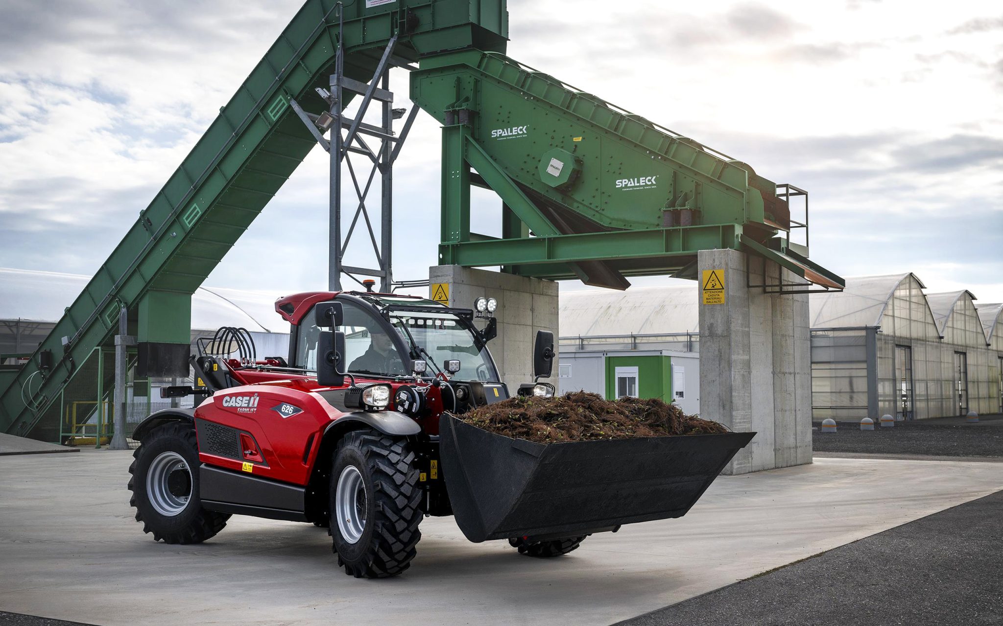 Case launches new compact Farmlift telehandler - Agriland.ie