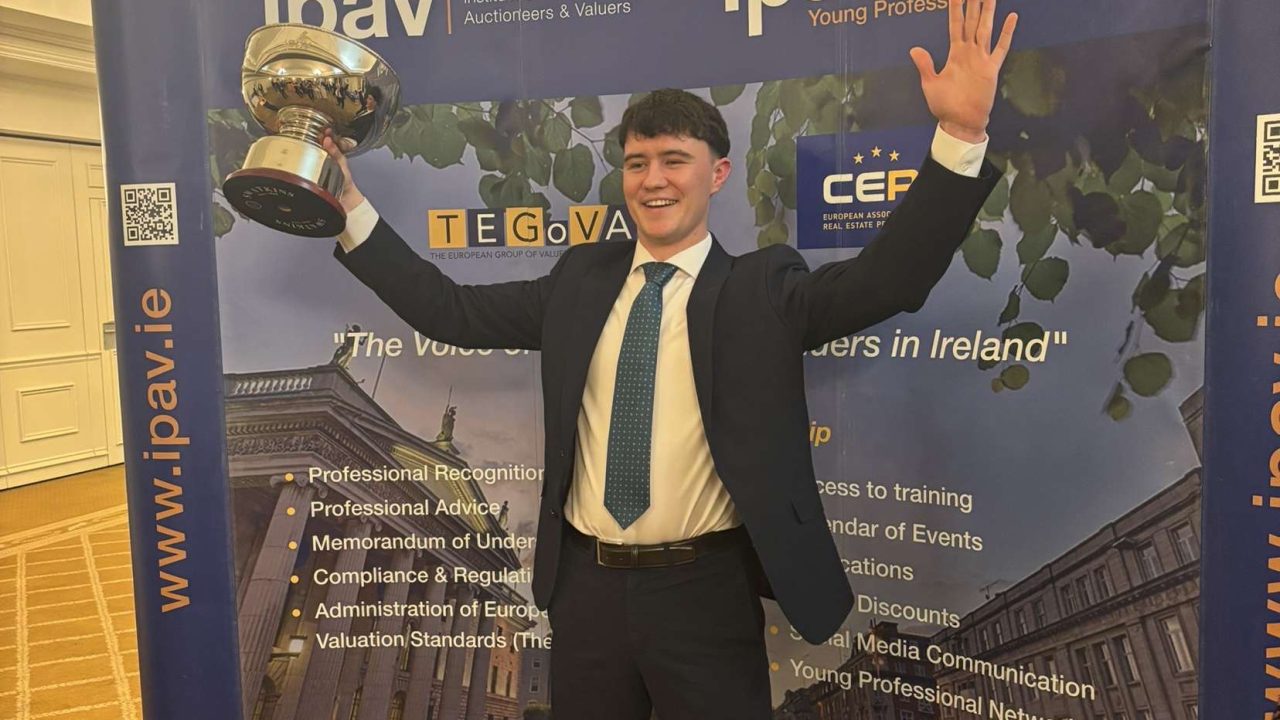 Award-winning novice auctioneer reports busy land leasing market ...