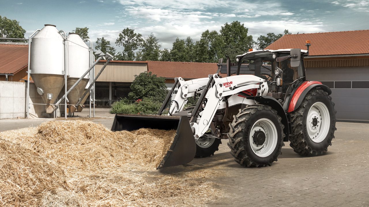 Steyr boosts loader capability on mid-range tractors - Agriland.ie
