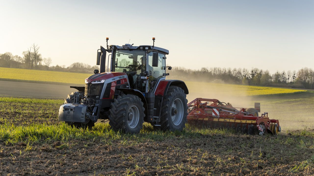 MF 8S Xtra places high in industry fuel efficiency tests - Agriland.ie