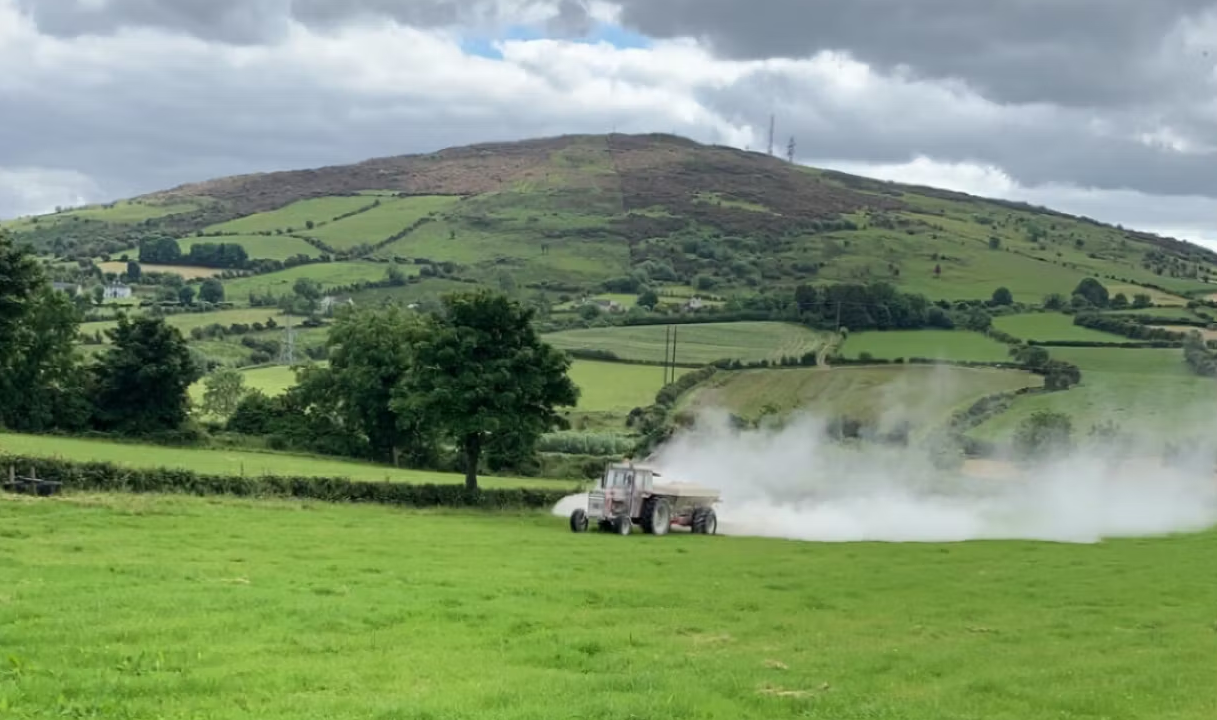 Table: Fertiliser, slurry or lime - which should be spread first ...